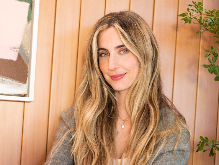 Introducing Roz created by celebrity hairstylist Mara Roszak | Onda Beauty